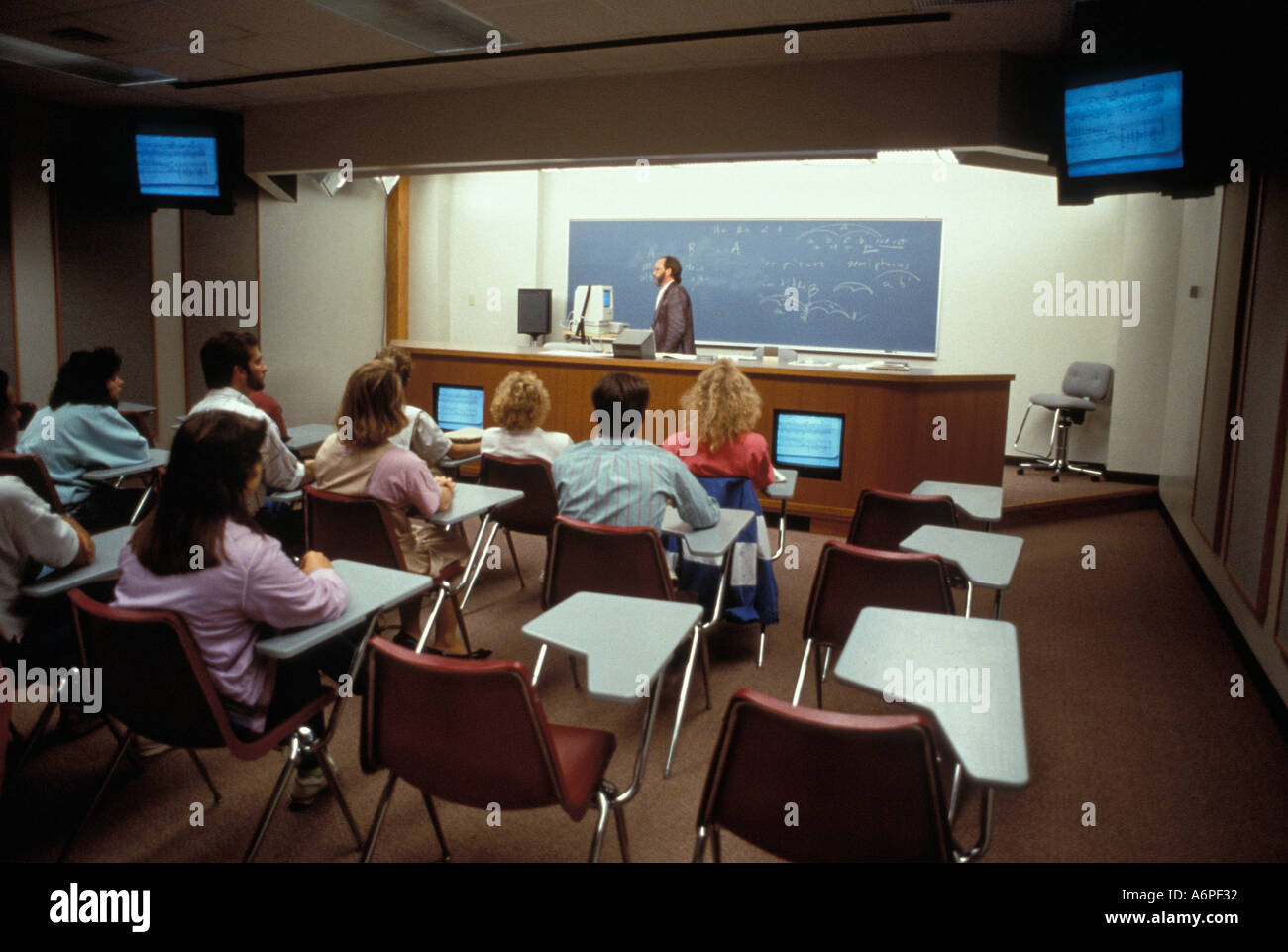 PEOPLE EDUCATION Classroom Stock Photo - Alamy