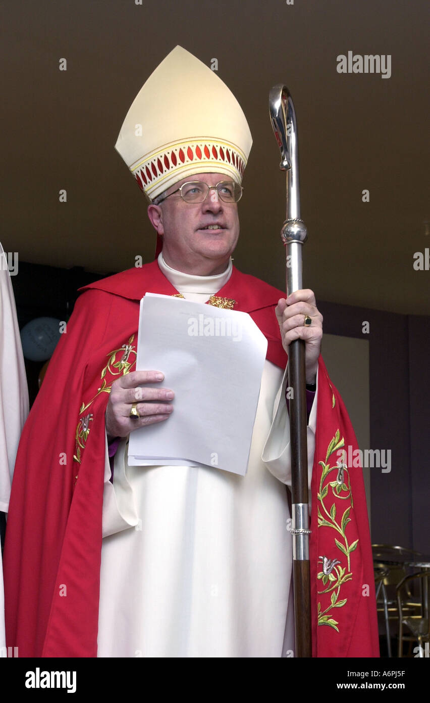 Mitre hat hi-res stock photography and images - Alamy