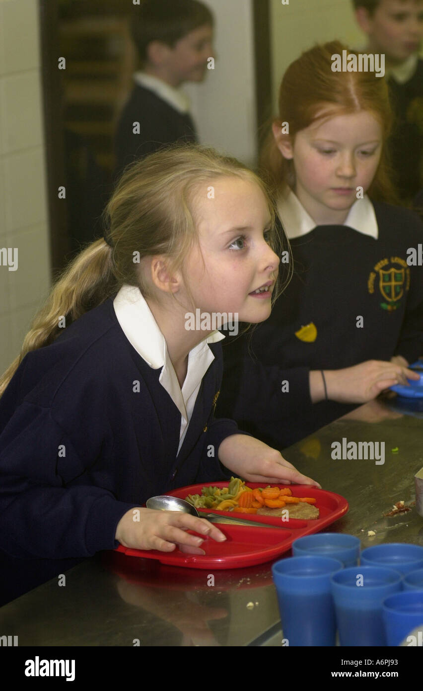 Children queue up for school dinners UK Stock Photo - Alamy