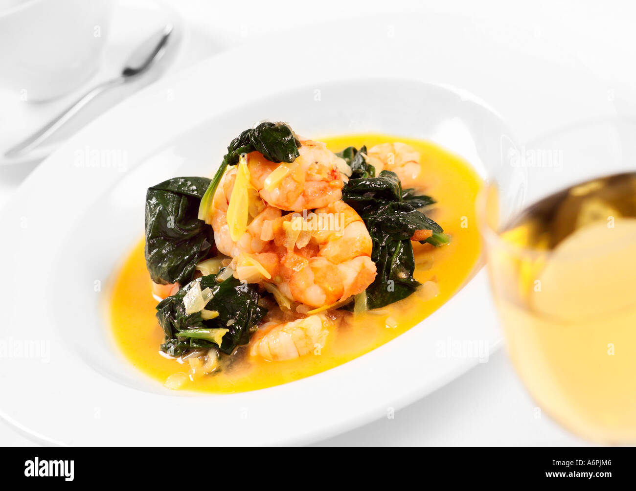 Sauteed shelled shrimp hi-res stock photography and images - Alamy
