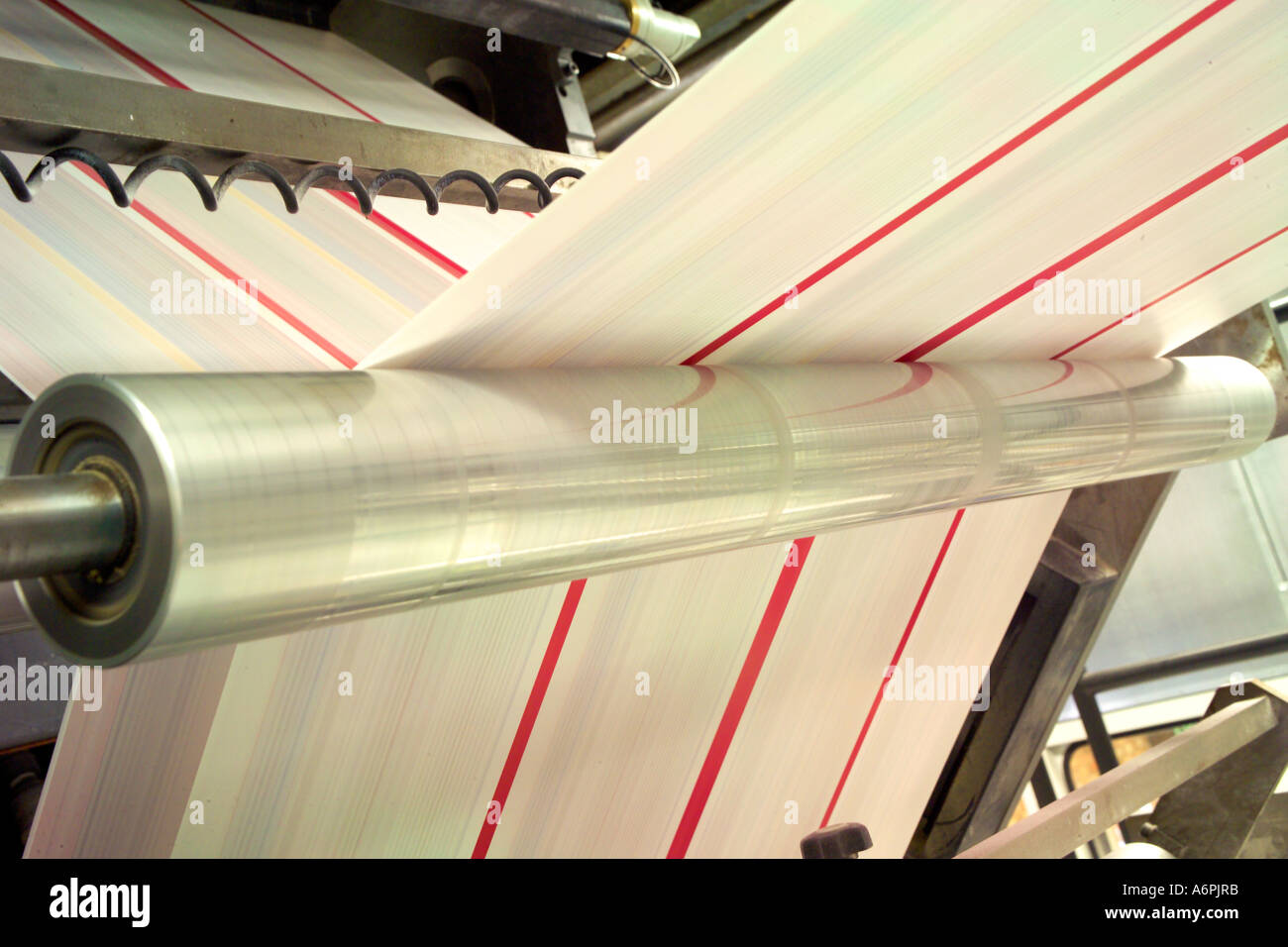 PRINTED MAGAZINE/ NEWSPAPERS GOING THROUGH INDUSTRIAL SCALE PRINTERS ...