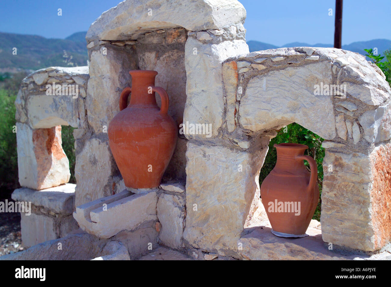 Clay urn urns hi-res stock photography and images - Alamy
