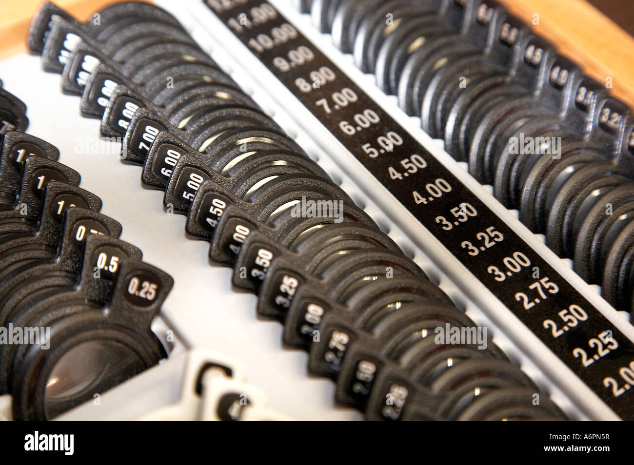 Drawer check hi-res stock photography and images - Alamy