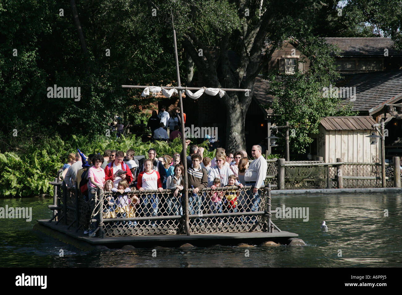 Raft lake Magic Kingdom at Walt Disney World in Lake Buena Vista Disney ...