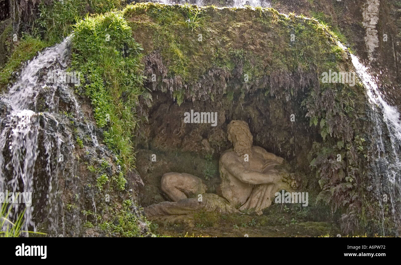 Waterfall Statue at Villa D'Este, Tivoli Stock Photo - Alamy