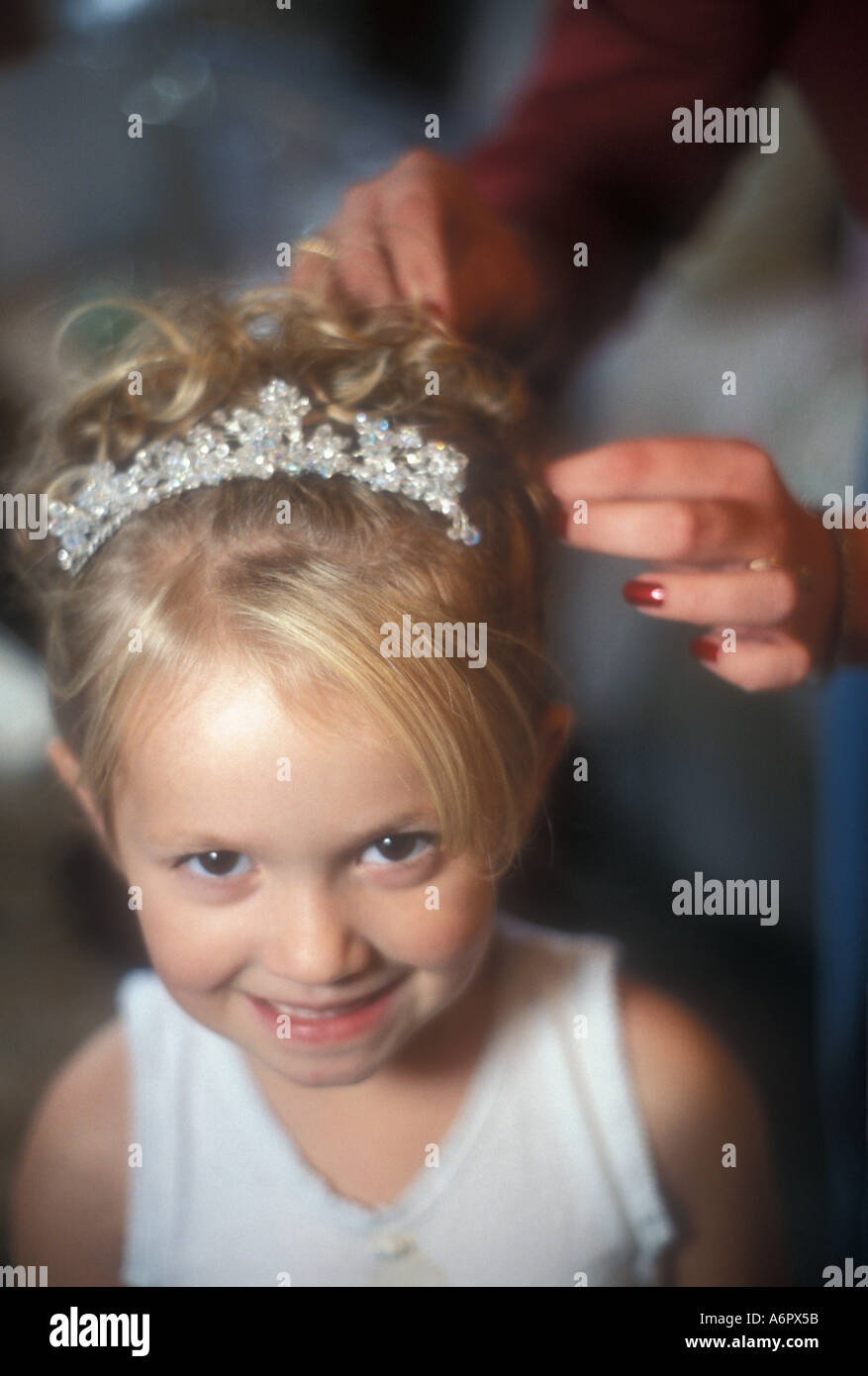 Tiara on young Girl Stock Photo - Alamy