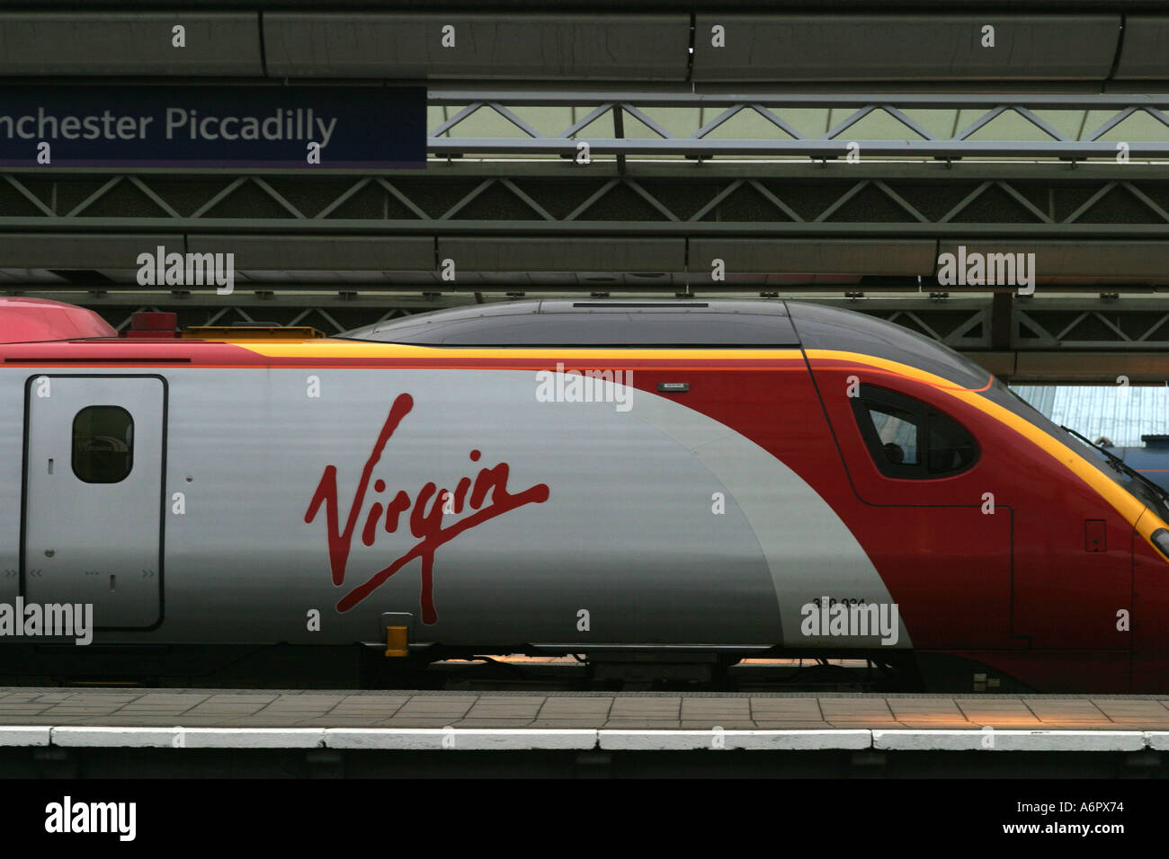 A Virgin High Speed Train at Manchester Piccadilly Stock Photo - Alamy