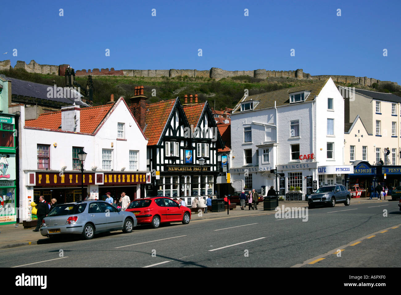 Sandside Scarborough North Yorkshire Stock Photo - Alamy