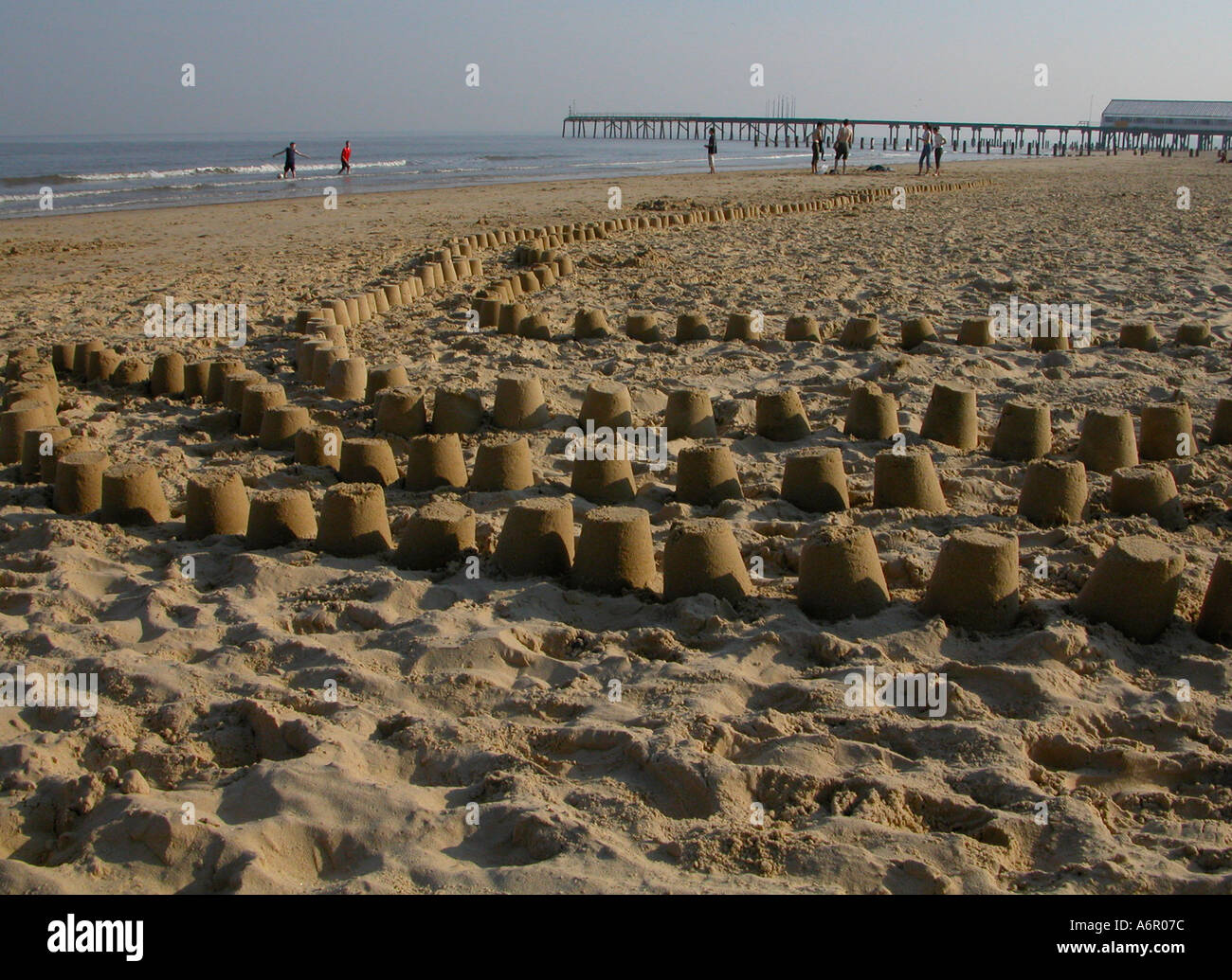 Rows of sand castles hi-res stock photography and images - Alamy