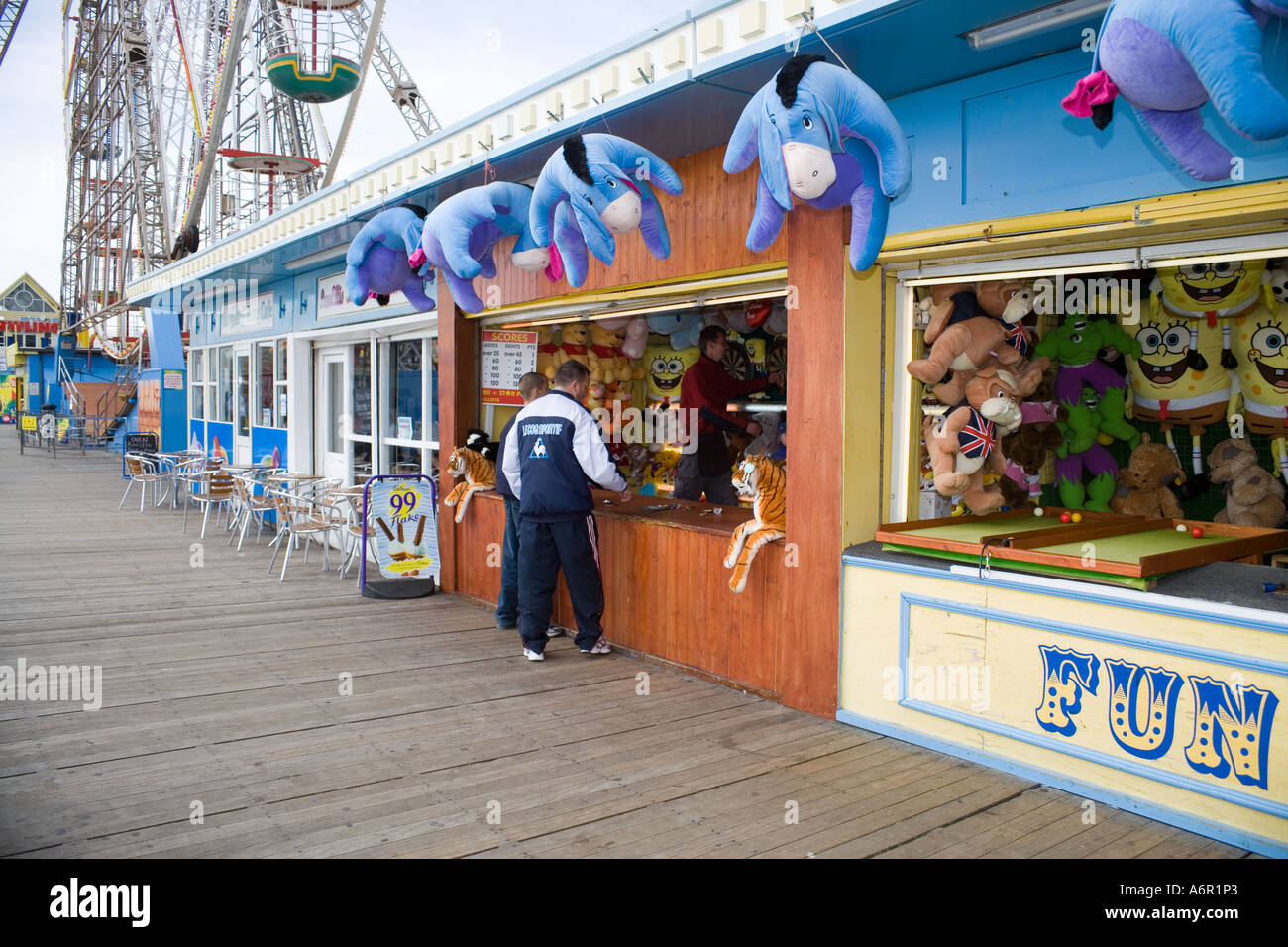 Fun fair on central pier,Blackpool,Lancashire,England Stock Photo - Alamy