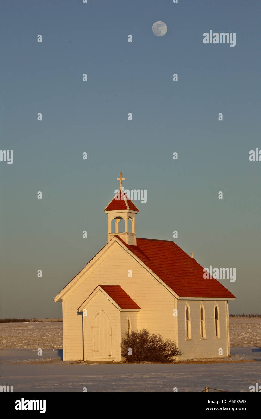 Full moon over St. Columba Anglican country church near Tuxford in ...