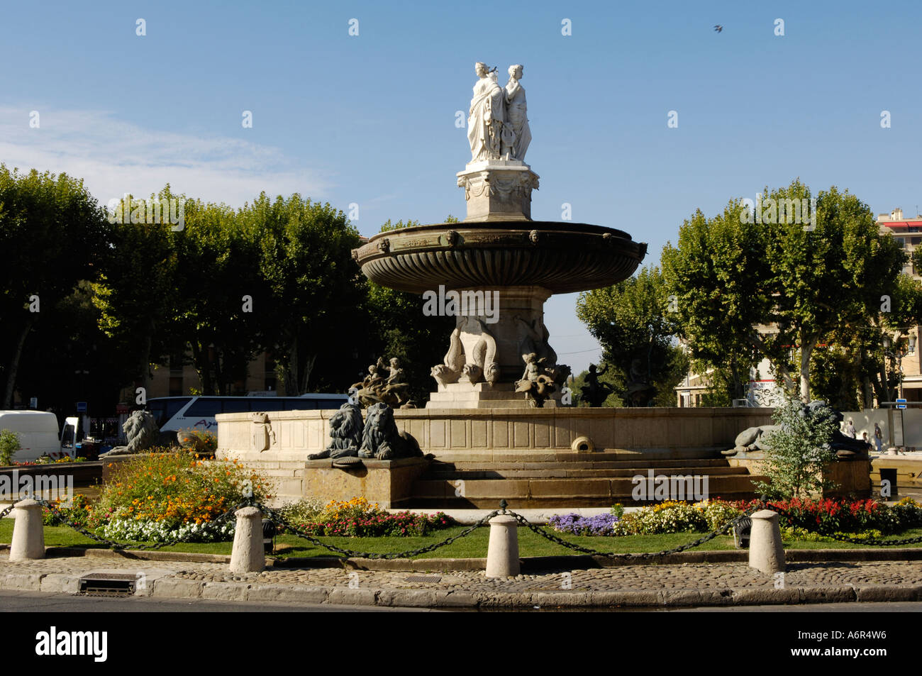 Aix en Provence, La Rotonde, fountain Stock Photo - Alamy