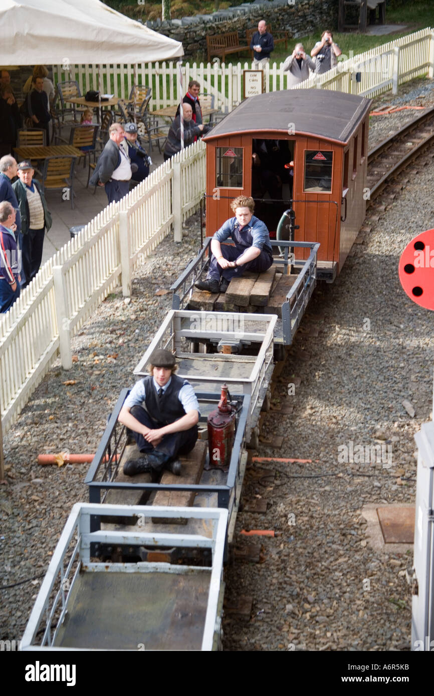 Slate workers wales hi-res stock photography and images - Alamy