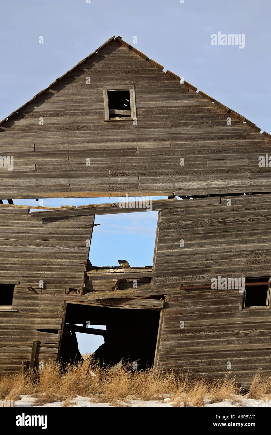 A falling down old barn in scenic Saskatchewan Canada Stock Photo - Alamy