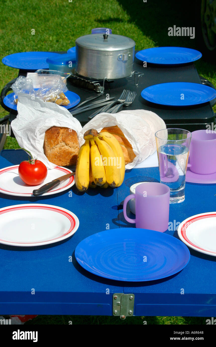 Campground dinner table hi-res stock photography and images - Alamy