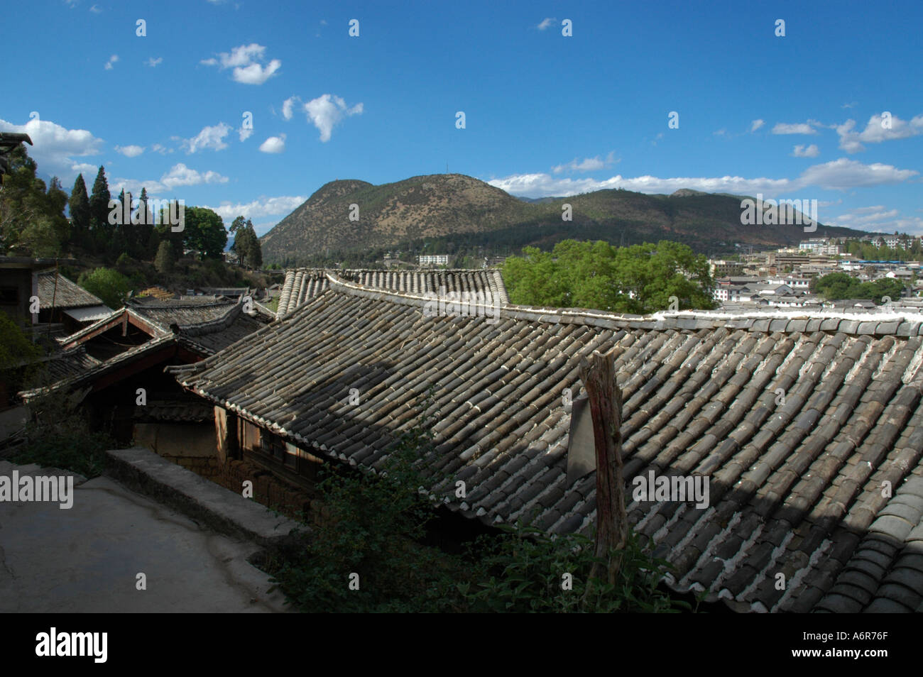 Birds eye view of Dayan Old Town in Lijiang in Yunnan in China Stock ...