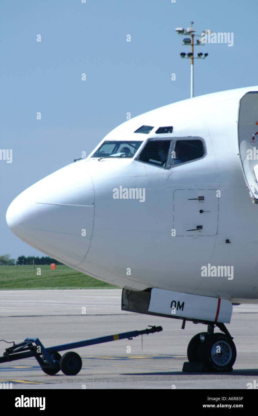 Easyjet front of aeroplane hi-res stock photography and images - Alamy