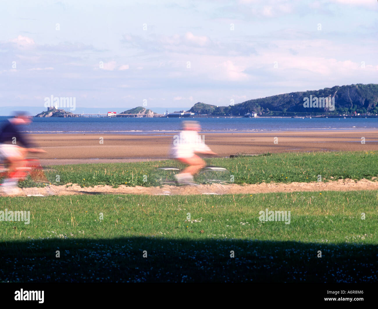 Welsh coast path bike hi-res stock photography and images - Alamy