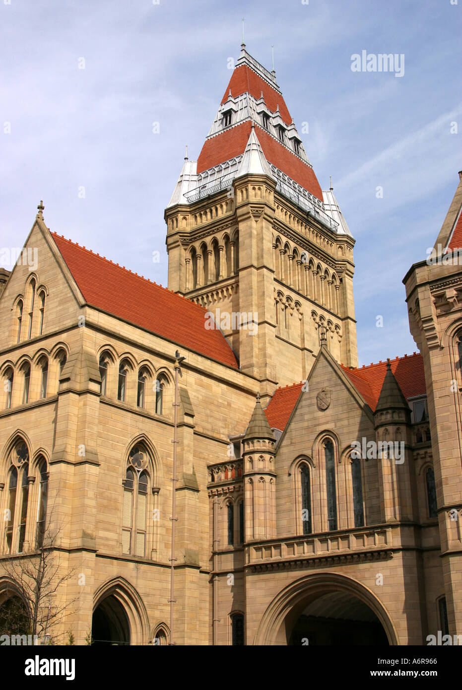 University of manchester main campus hi-res stock photography and ...