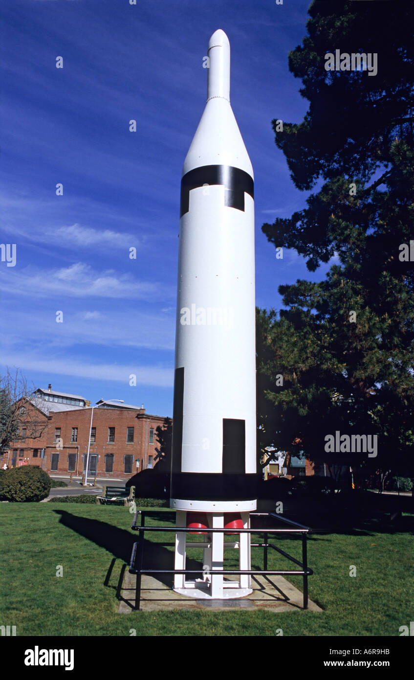 Polaris missile hi-res stock photography and images - Alamy