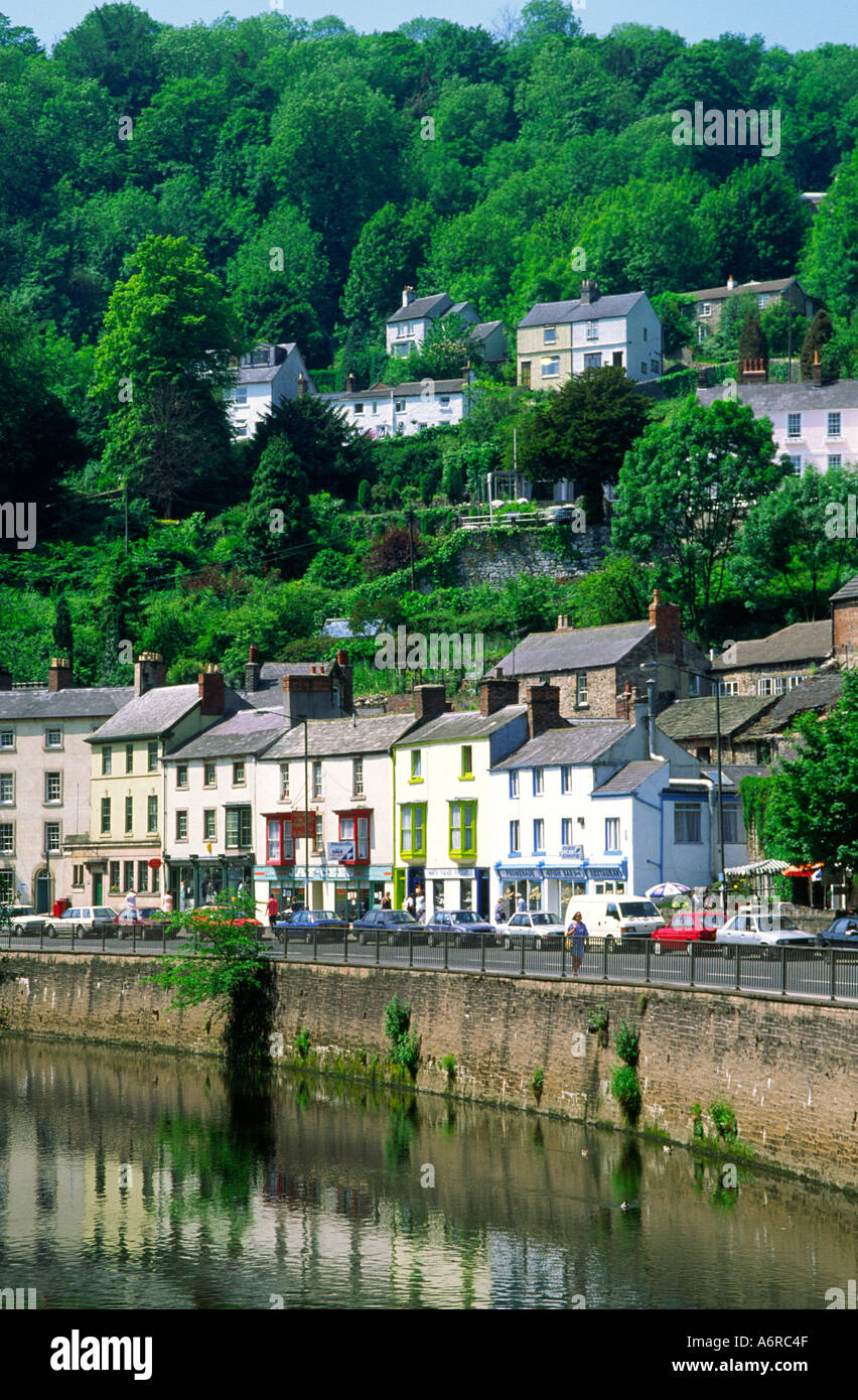 Shops line the road above the river Derwent at Matlock Bath Derbyshire ...