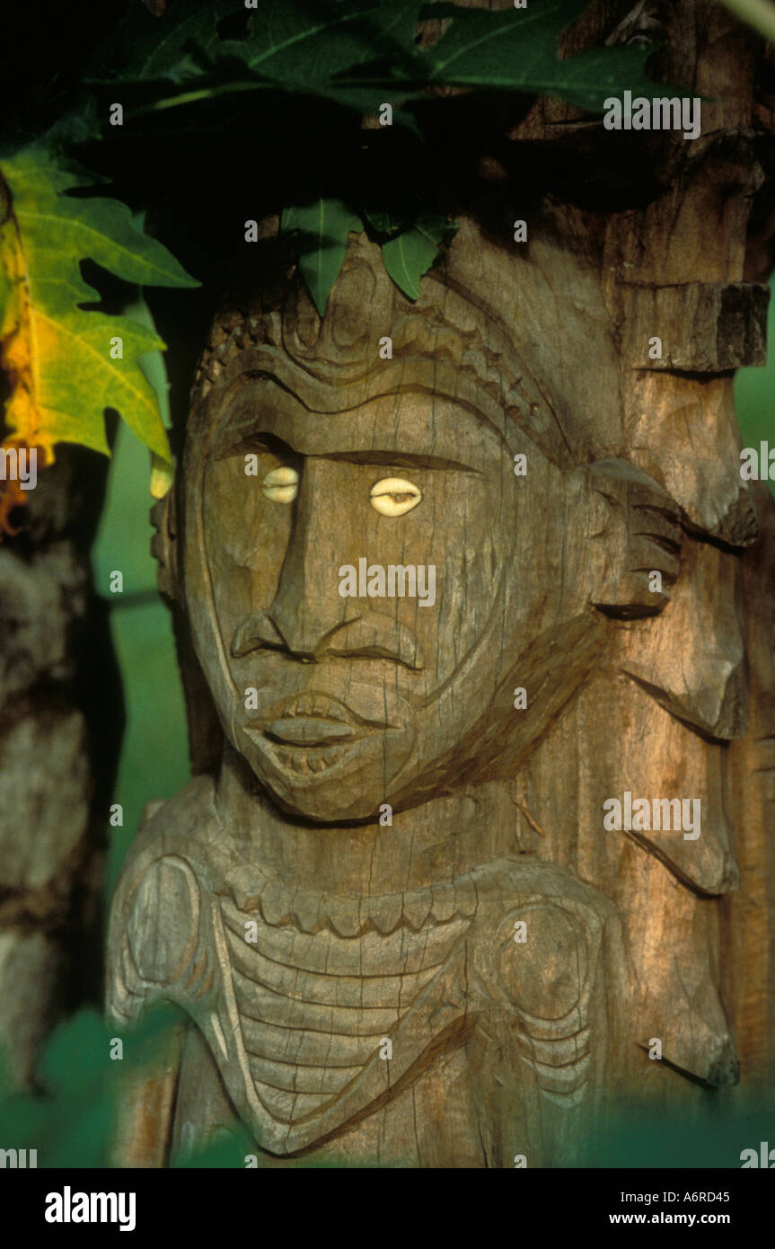 Papua art sepik river carving hi-res stock photography and images - Alamy