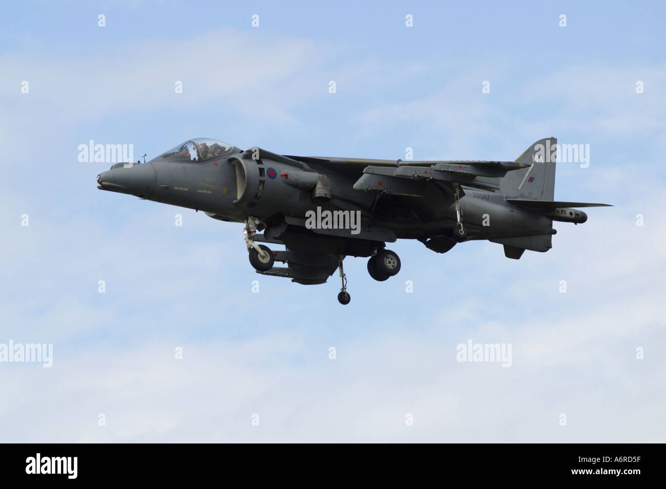Harrier jet hovering hi-res stock photography and images - Alamy