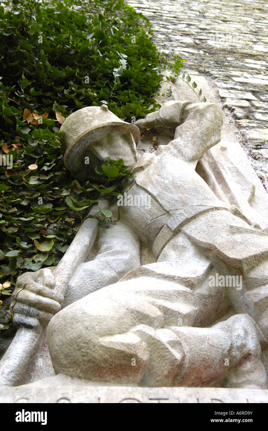 German soldier statue hi-res stock photography and images - Alamy
