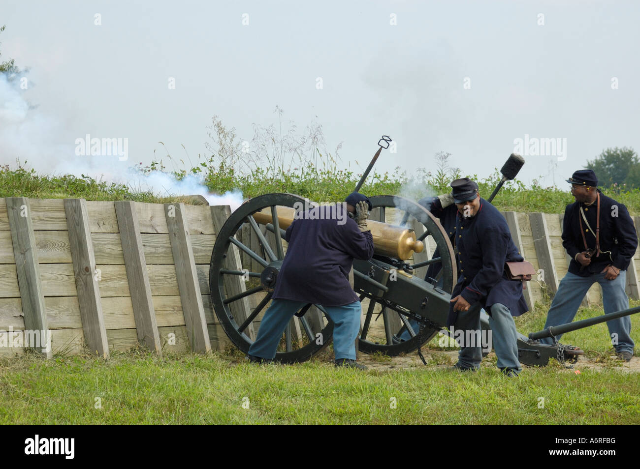 Camp Nelson Cannon Firing Stock Photo - Alamy