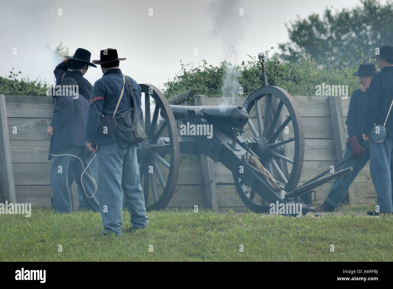 Camp Nelson Cannon Firing Stock Photo - Alamy