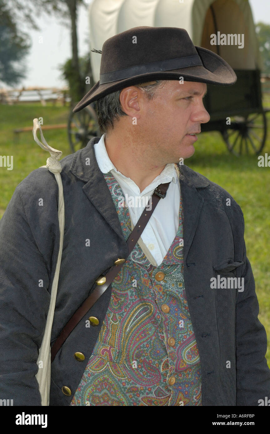 Civilian carpet bagger reenactor Stock Photo - Alamy