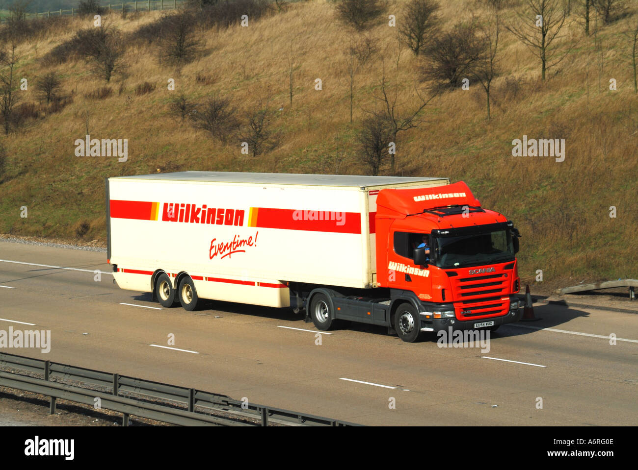 M25 motorway Wilkinson supermarket delivery lorry Stock Photo - Alamy