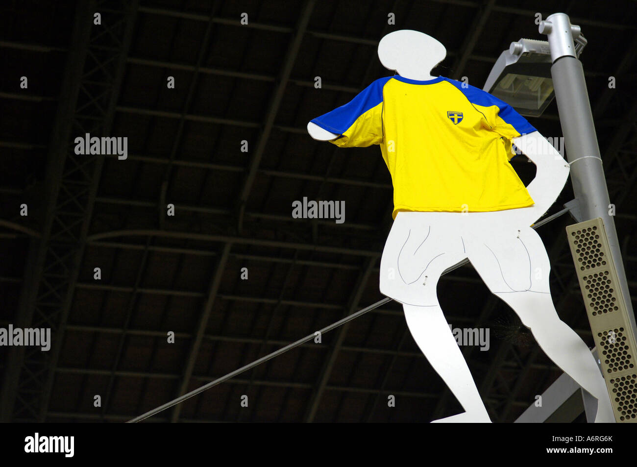 figure hamburg railway station bahnhof rail train deutschebahn DB ...