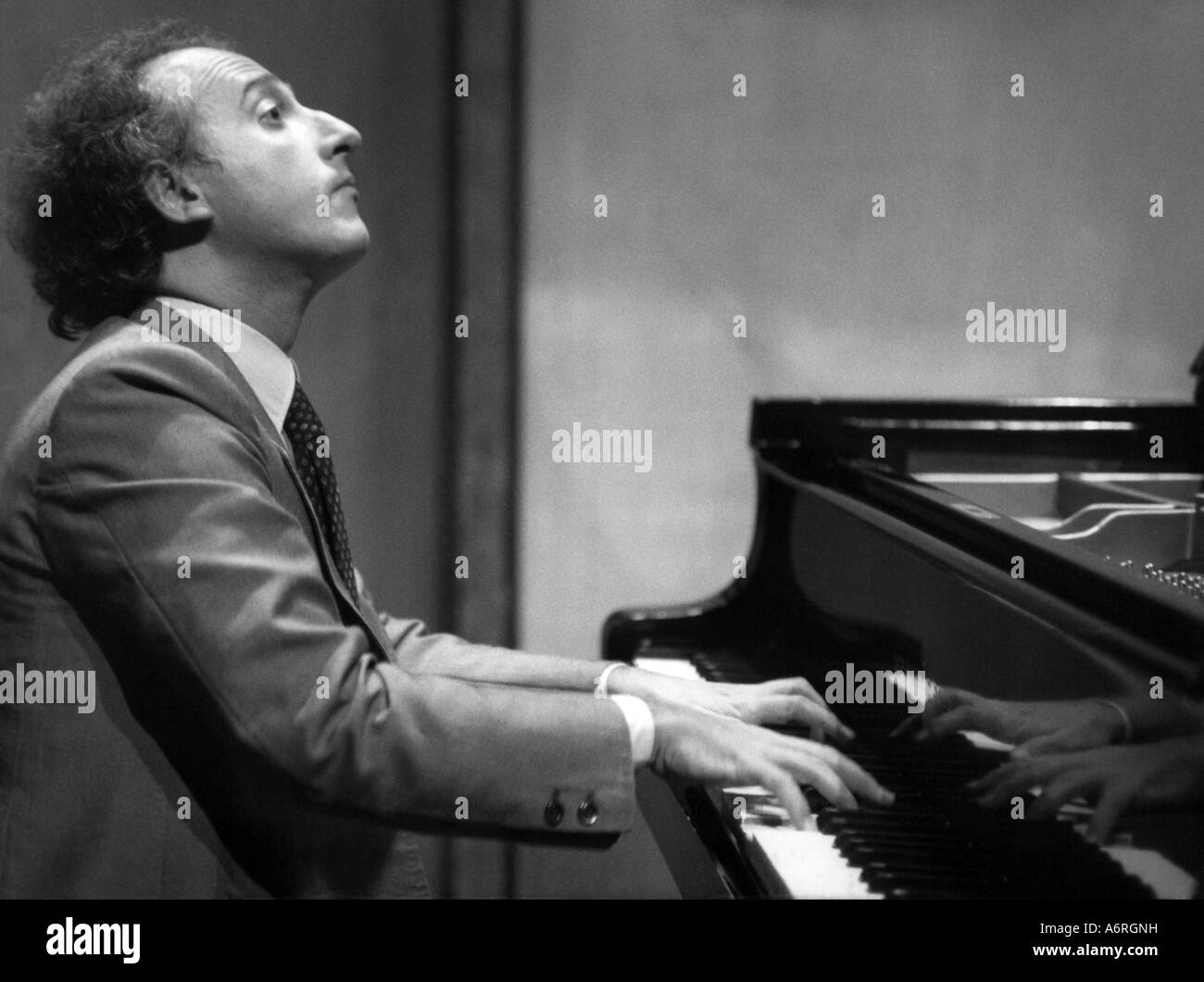 Pollini piano High Resolution Stock Photography and Images - Alamy