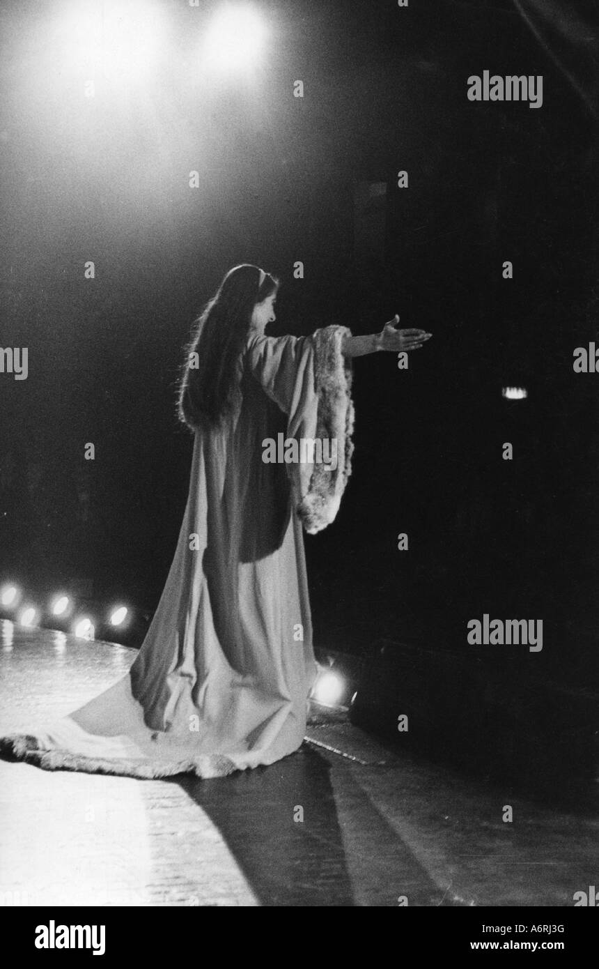 Greek opera singer hi-res stock photography and images - Alamy