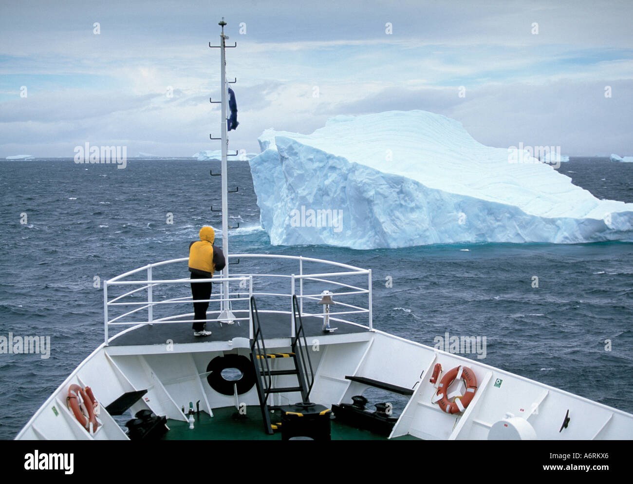 Cruise ship explorers hi-res stock photography and images - Alamy