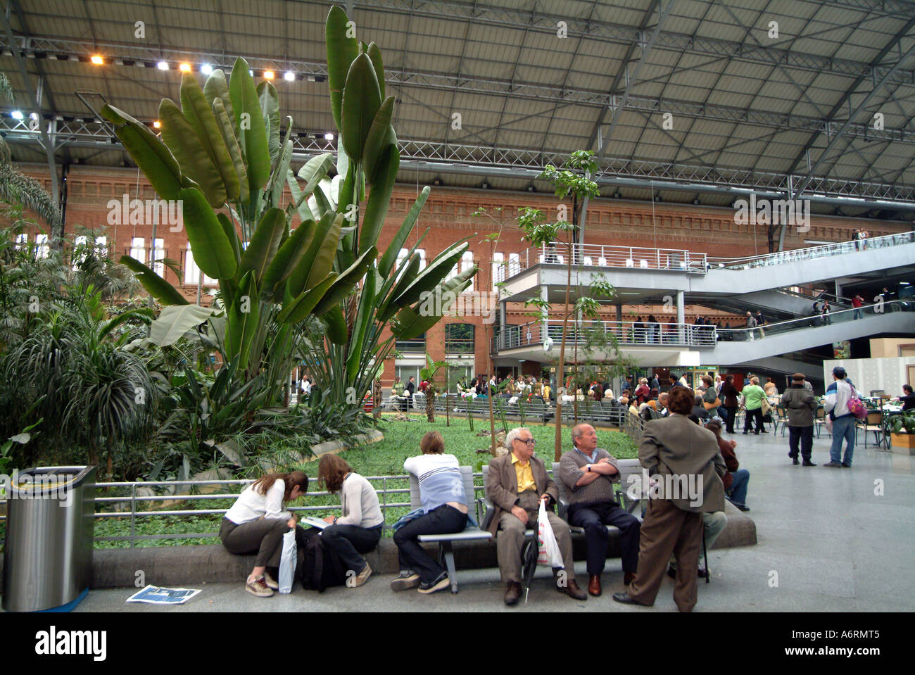 Green house atocha hi-res stock photography and images - Alamy