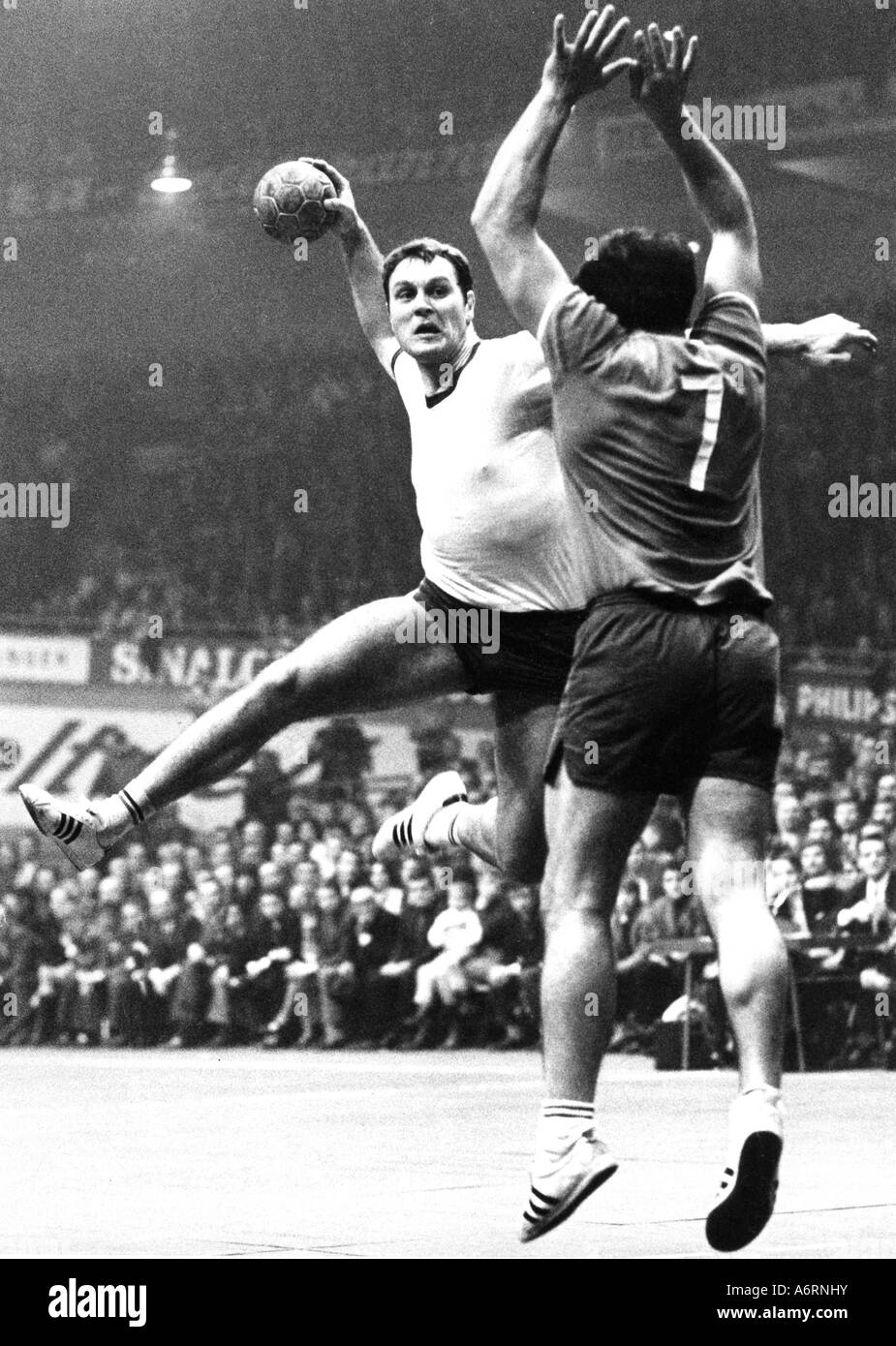 "Schmidt, Hans-Günther, "Hansi", * 24.9.1942, German athlete (handball ...