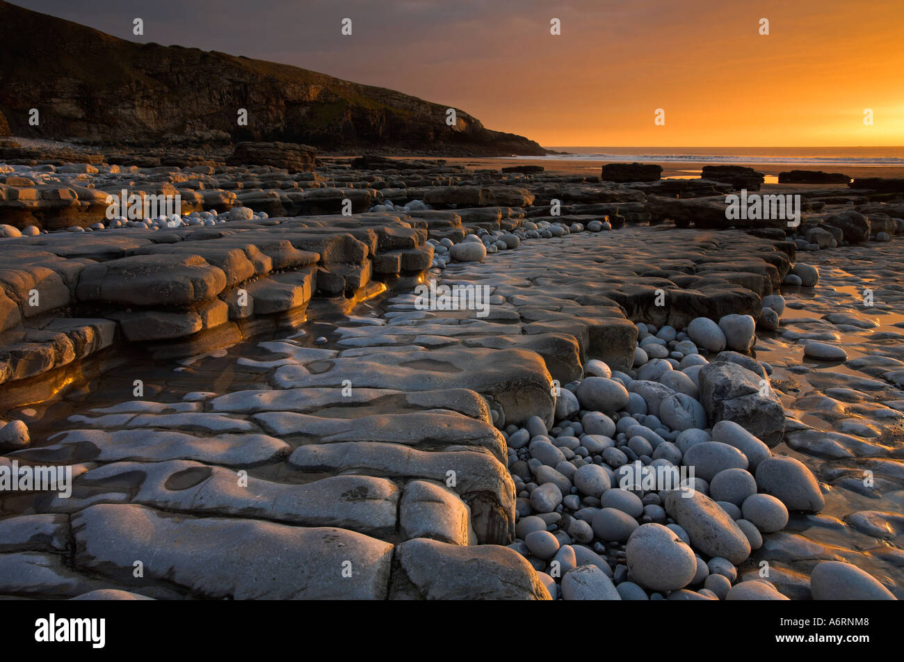 Rock ledges at Dunraven Bay, Southerndown, South Wales Stock Photo - Alamy