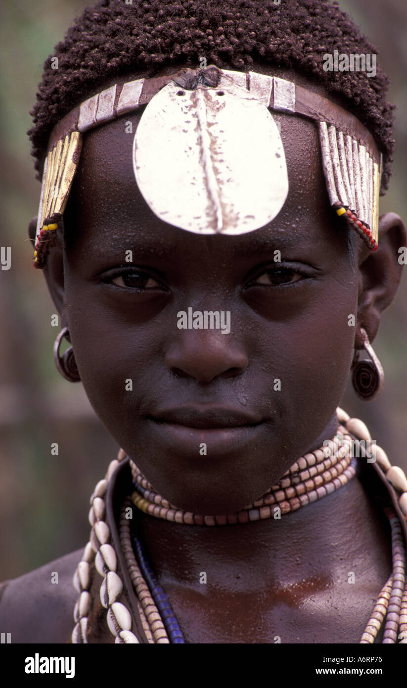 Murle hi-res stock photography and images - Alamy