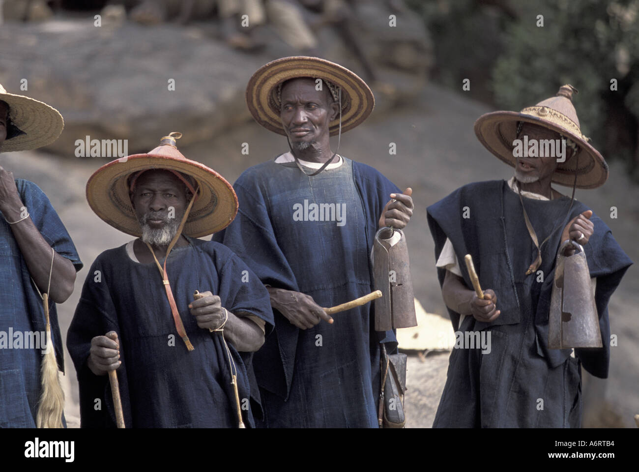 Mali africa instrument hi-res stock photography and images - Alamy