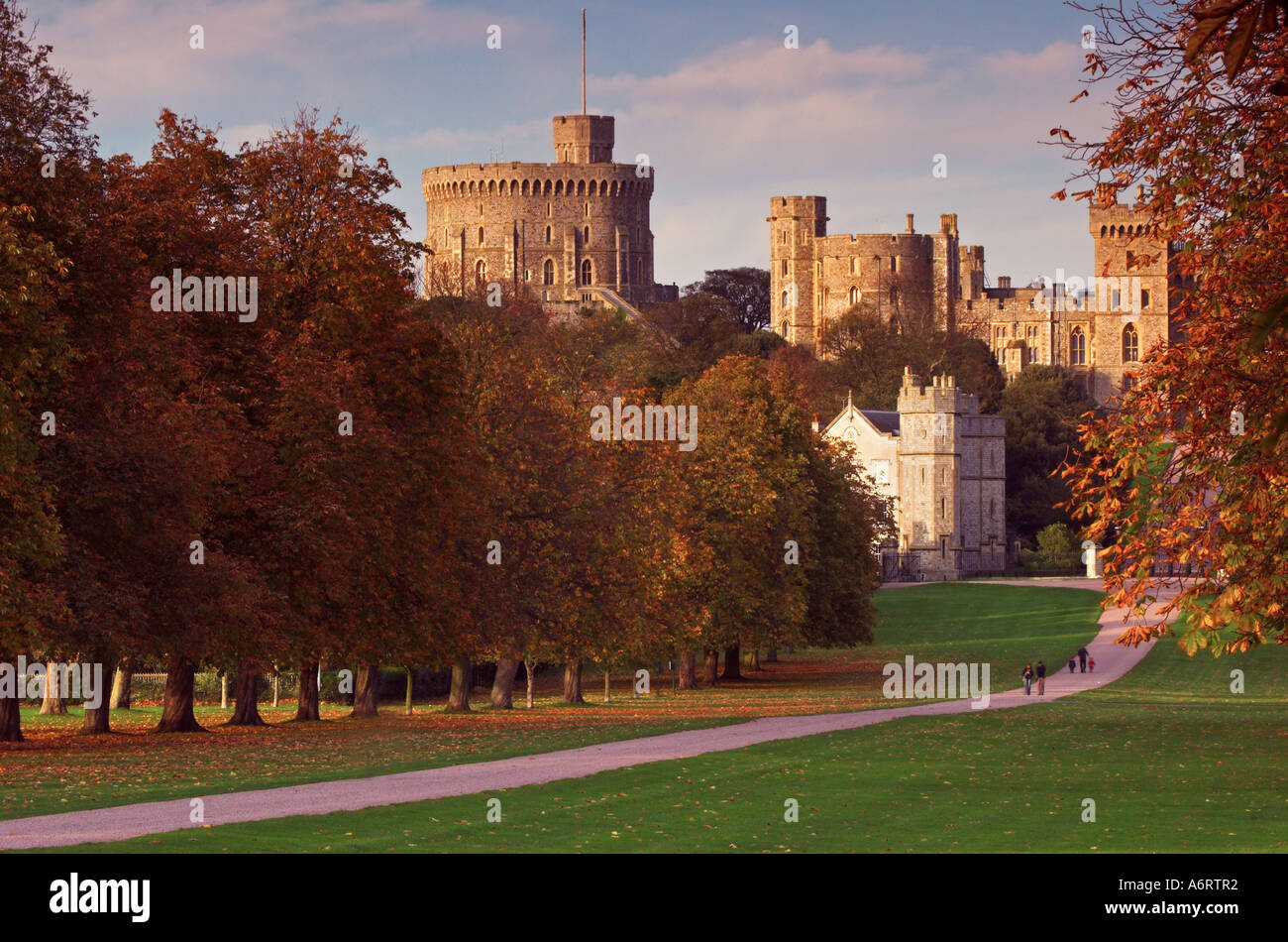 Autumn colour at Windsor Castle in the Royal County of Berkshire Stock ...