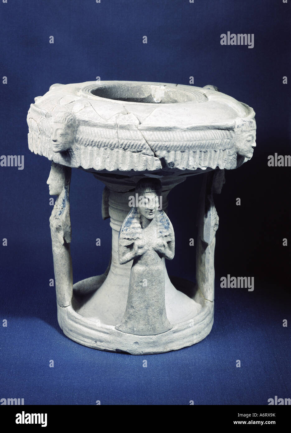 Archaic period hi-res stock photography and images - Alamy