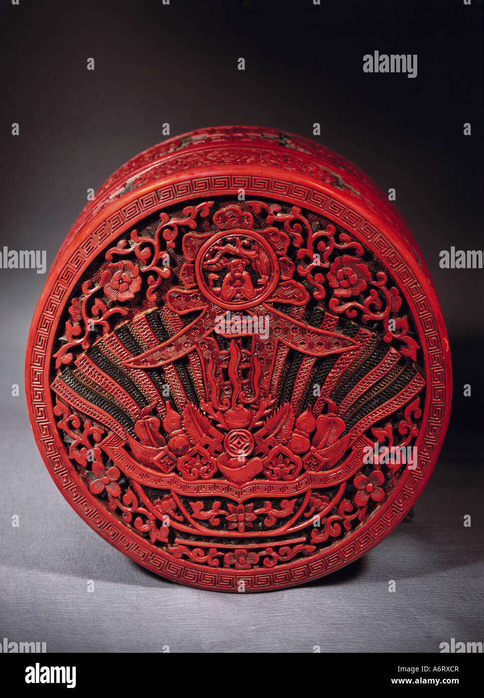 fine arts, Japan, lacquer work, gift box, red lacquer on wood, 18th ...