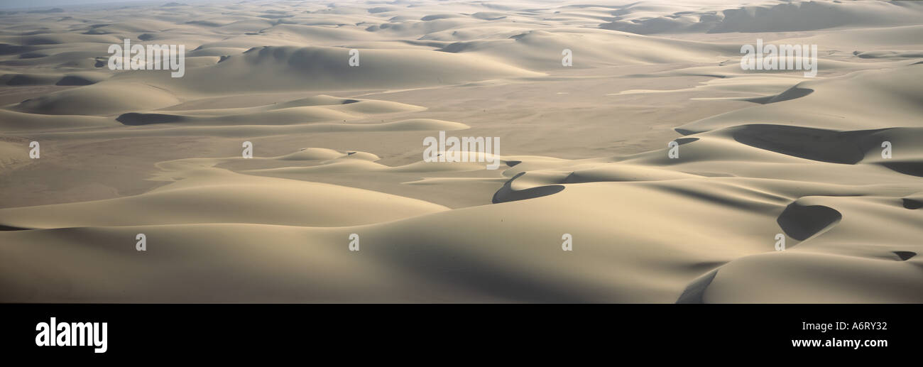 Sand dunes Skelton Coast , Namibia , Africa Stock Photo - Alamy