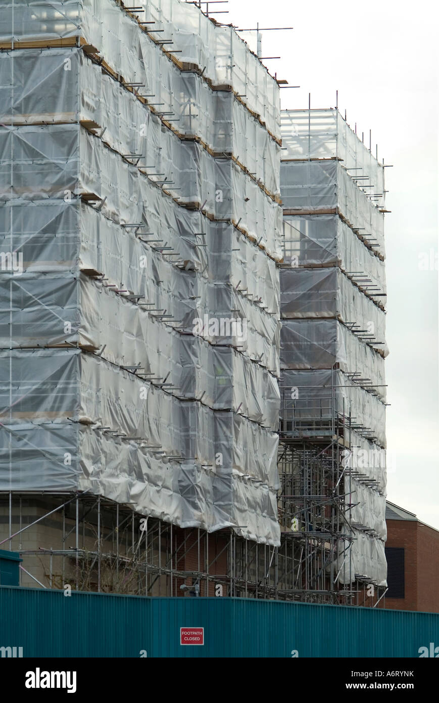 Building wrapped in sheeting hi-res stock photography and images - Alamy