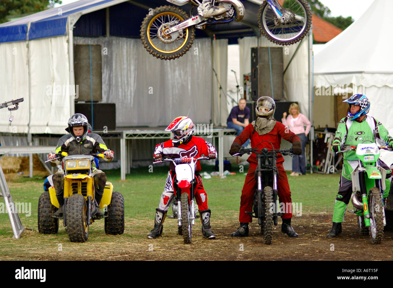 Motorbike stunt jumping over people Stock Photo - Alamy