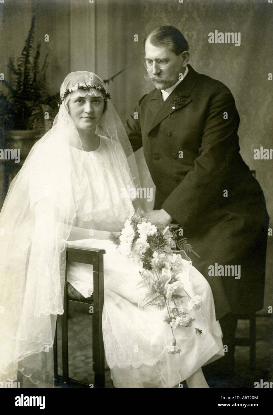 people, wedding, couple, half length, circa 1910 Stock Photo - Alamy