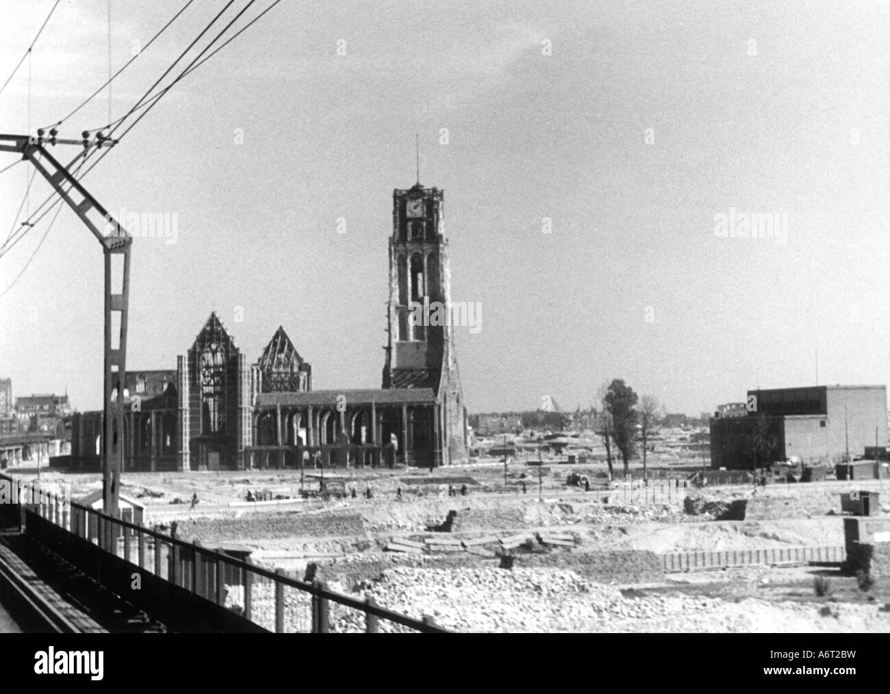 Rotterdam 1942 hi-res stock photography and images - Alamy