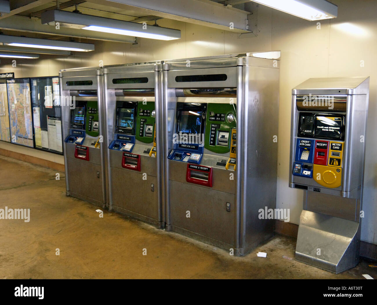 Metrocard vending machines for the New York City subway at the 125th ...